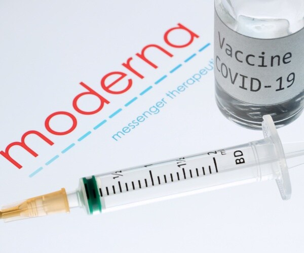Moderna Sues Pfizer/BioNTech for Patent Infringement Over COVID Vaccine ...