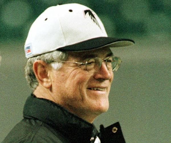 Ex-NFL Player, Head Coach Dan Reeves Dead at 77 | Newsmax.com