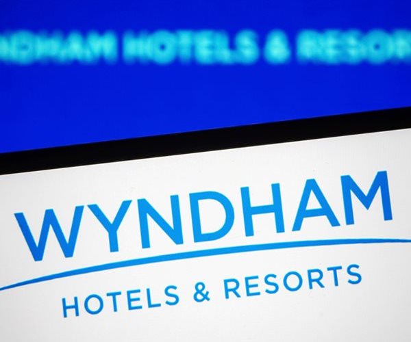 Choice Hotels Offers Nearly $8 Billion for Wyndham | Newsmax.com