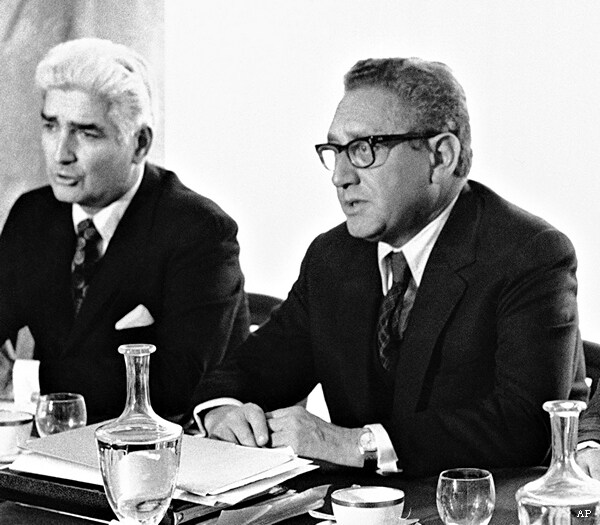 US Envoy William H. Sullivan Who Led Secret Laotian Bombing Dies ...