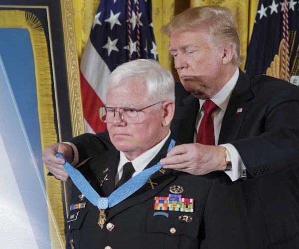 Medal of Honor Recipient Capt. Gary Rose's Tale of Bravery Comes to ...