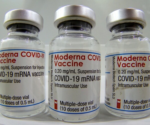 Moderna Says COVID-19 Variant Shot Ready for Human Testing | Newsmax.com