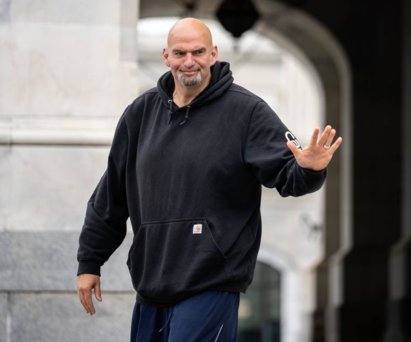 Fetterman Campaign Seizes on Attacks, Sells Dress Code Merch | Newsmax.com