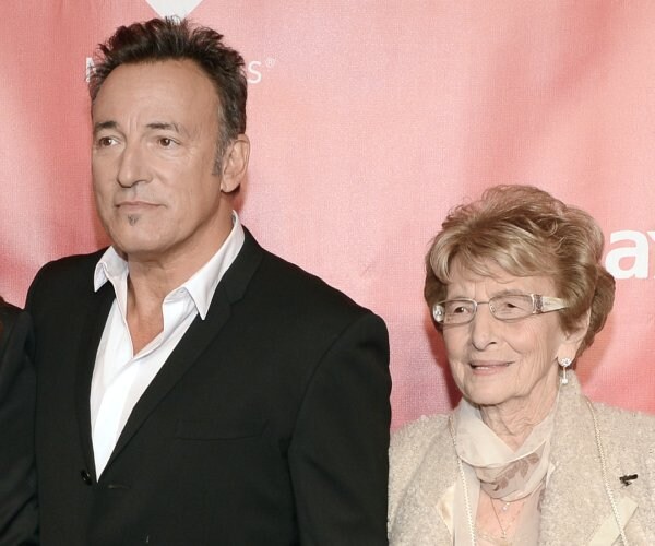 Bruce Springsteen's Mother Dies at 98 | Newsmax.com
