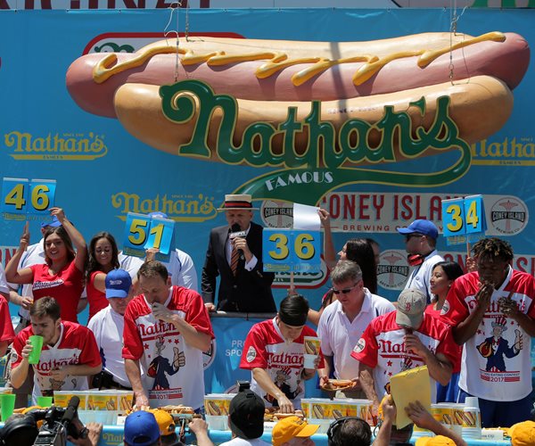 5 Protesters Taken Into Custody at NYC Hot Dog Contest | Newsmax.com