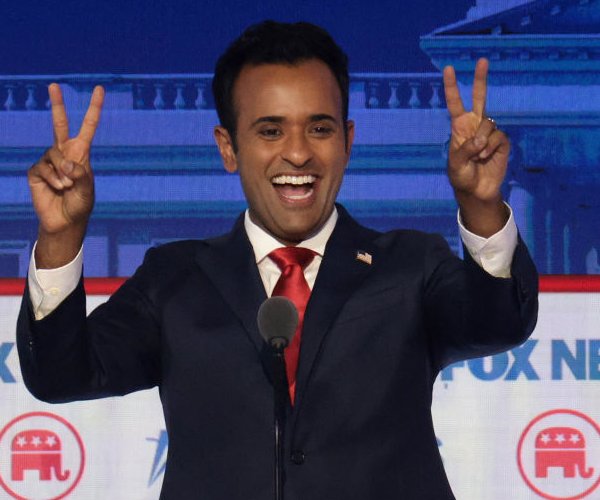 Ramaswamy Poll Numbers Decline After Debate | Newsmax.com