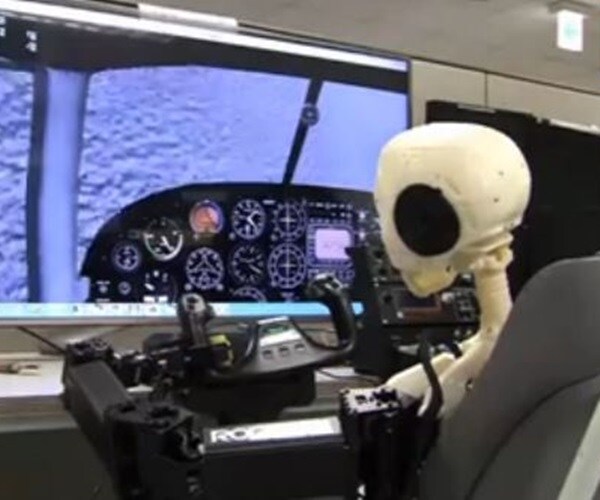 Robot Pilots May Someday Fly Passenger and Cargo Planes | Newsmax.com