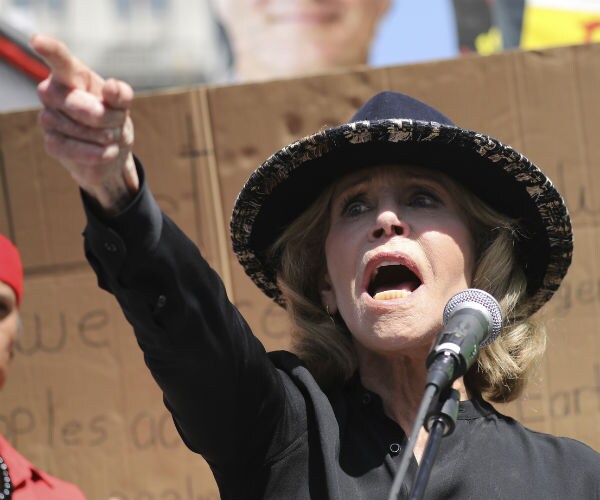 Actress Jane Fonda Back In Cuffs At Climate Change Protest | Newsmax.com