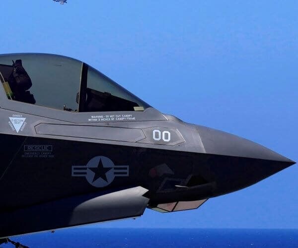 Lockheed Expects to Begin Deliveries of F-16 Combat Jets in 2024 ...