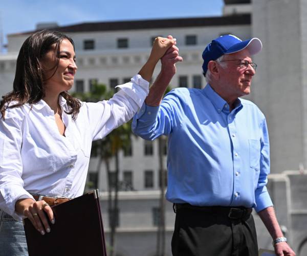 Sanders Seeks New Political Candidates for 'Working Class Movement ...