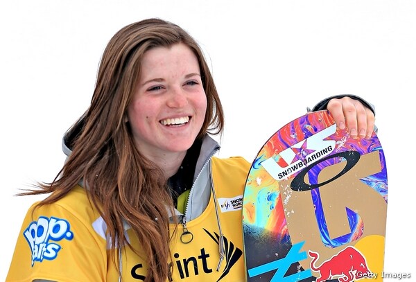 Crash During Practice Snowboarding Run Forces Arielle Gold Out of ...