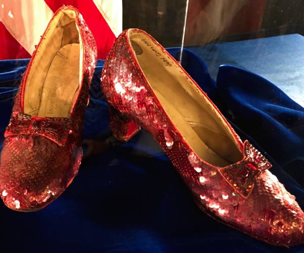 Second Man Charged With 2005 Ruby Slippers Theft | Newsmax.com