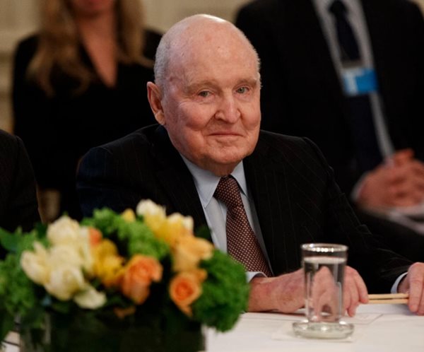 Former GE CEO Jack Welch Dies at 84 | Newsmax.com