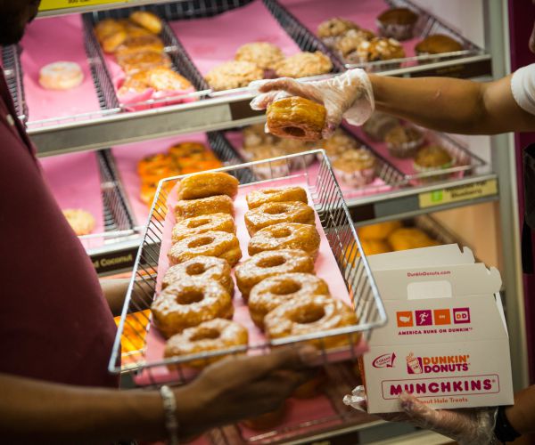 100 Dunkin' Donuts Stores Owned by Speedway Gas Stations to Close ...