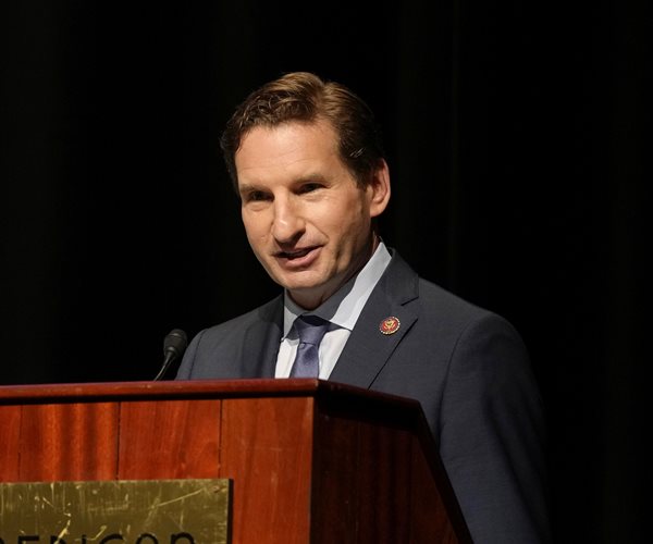 Dem Rep. Dean Phillips Slams Biden on Hostage Deal | Newsmax.com