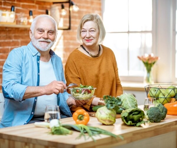 Avoiding Meat Lowers Prostate Cancer Side Effects | Newsmax.com