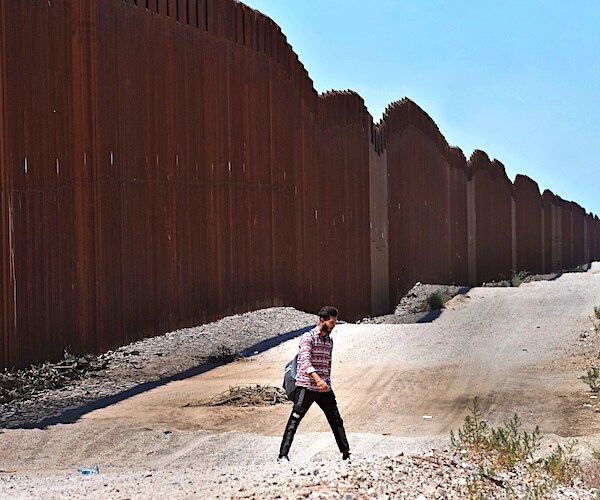 Sheriff Cleveland to Newsmax: Border Patrol Has Trump Support | Newsmax.com