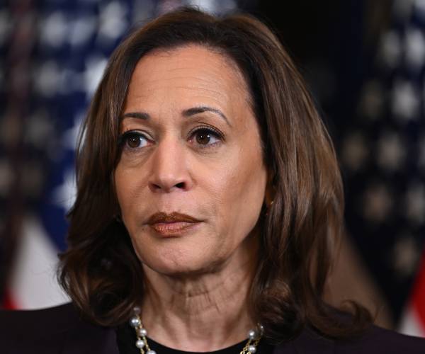 FBI: Virginia Man Threatened to Set Harris on Fire | Newsmax.com