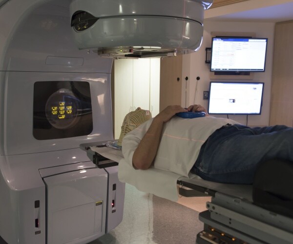 New Treatment Eases Skin Issues From Radiation | Newsmax.com