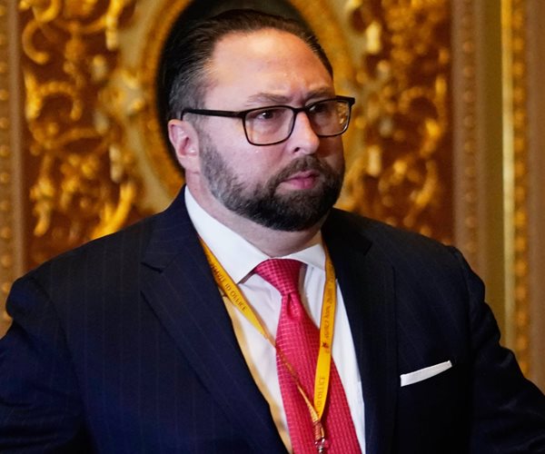 Jason Miller: DeSantis 'Running Into a Buzz Saw' in 2024 | Newsmax.com
