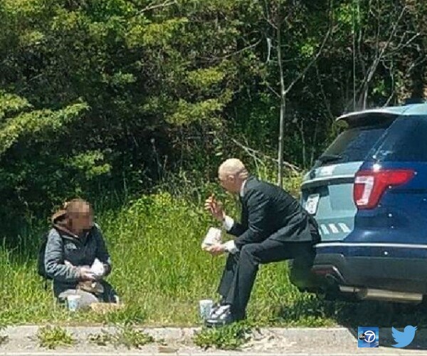 Trooper Luke Bonin of MA Buys Lunch for Homeless Mother of Four ...