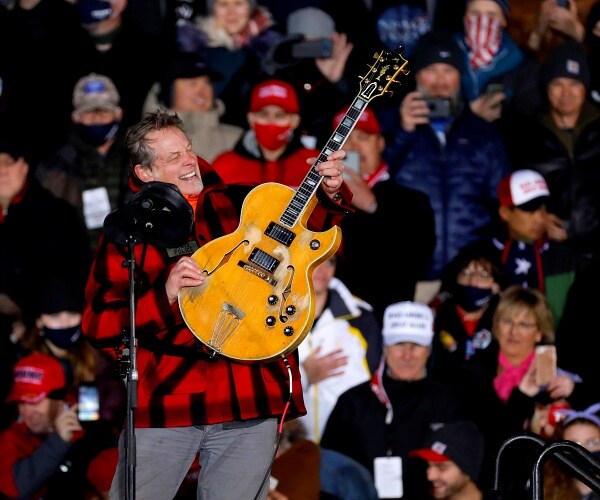 Ted Nugent Slams Rock Hall of Fame for Inducting Patti Smith ...