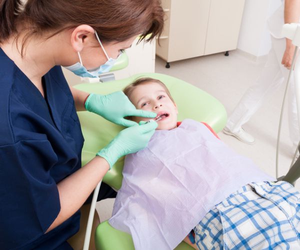 CDC Report Urges Dental Sealant School Programs for Low-Income Kids ...