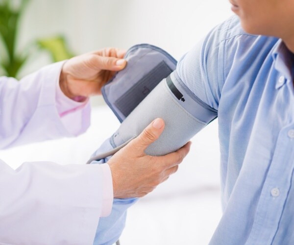 Ill-Fitting Blood Pressure Cuff Reading Can Be Off by 20 Points ...