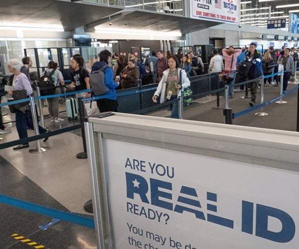Airports Operating Smoothly on 1st Day of REAL ID | Newsmax.com