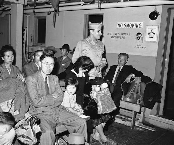 LA Times Ripped for Letters Justifying WWII Internment Camps | Newsmax.com