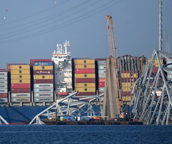 Cranes Arrive at Bridge Collapse Site; Gov. Describes Daunting Cleanup ...