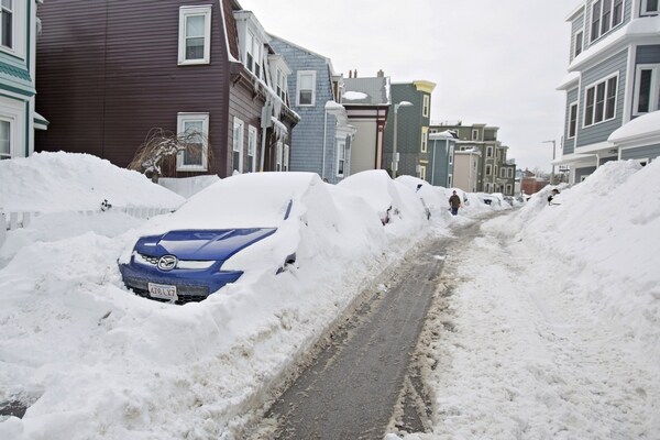 Boston Breaks Seasonal Snowfall Record with 108.6 Inches | Newsmax.com