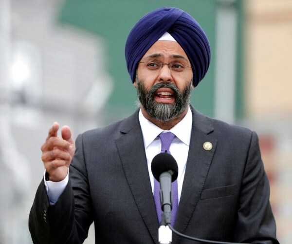 NJ Attorney General Unveils New Force Policy for Police | Newsmax.com