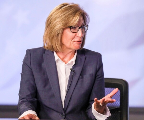 Democrat Hart Concedes Iowa-2, But May Run Next in Iowa-1 | Newsmax.com