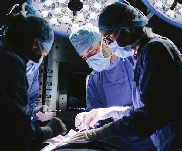 8 Most Common Surgeries and What They Cost | Newsmax.com