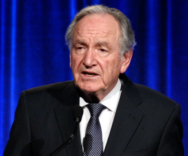 Iowa's Tom Harkin Gives Key Endorsement to Hillary | Newsmax.com