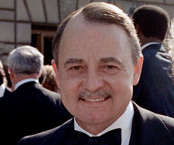 John Hillerman Dies: Higgins on 'Magnum, P.I.' Was 84 | Newsmax.com