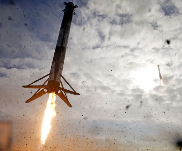 Musk's SpaceX Buys Starlink Ads on Twitter | Newsmax.com