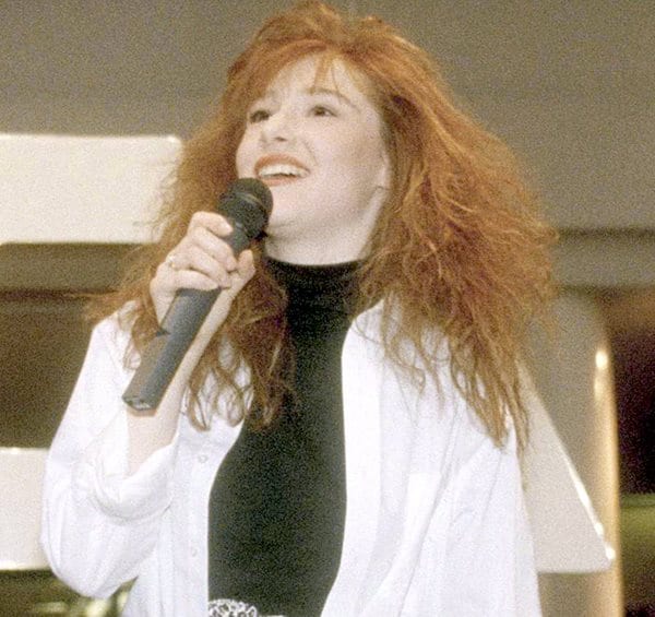 '80s Popstar Tiffany Swears at Concertgoers | Newsmax.com