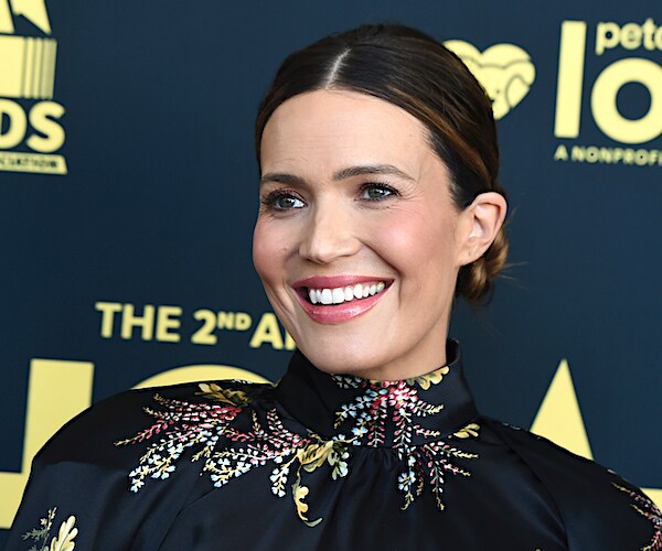 Mandy Moore: I Received Pennies in Residuals for 'This Is Us' | Newsmax.com