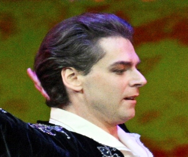 Russian Ballet Star Vladimir Shklyarov Dies After Fall From Building ...
