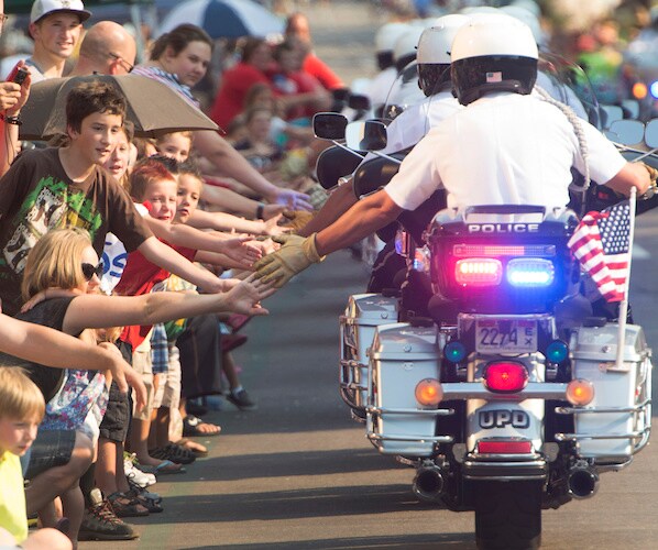 Police 'High Five Friday' Program Ends Amid Backlash | Newsmax.com