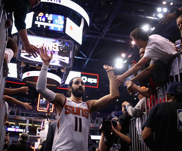 NBA to Players: Don't High-Five Fans Amid Virus Fears | Newsmax.com