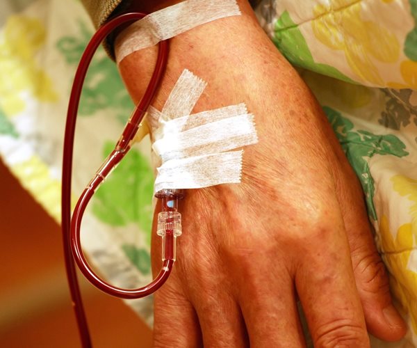 Beware of Using Young People's Blood to Halt Aging, FDA Says | Newsmax.com