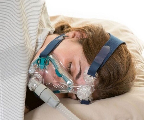 CPAP for Sleep Apnea Eases Chronic Cough, Heartburn | Newsmax.com