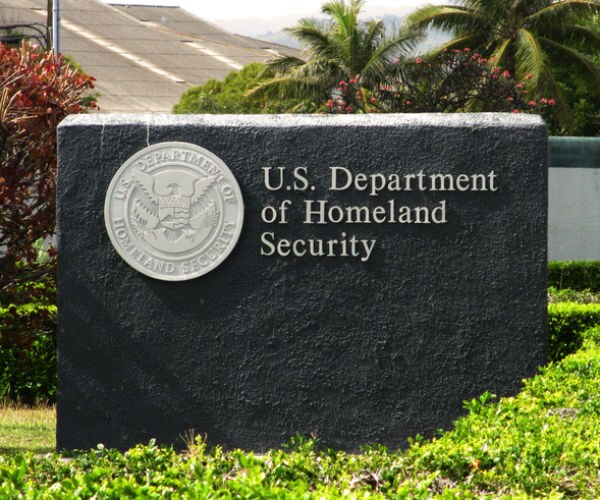 DHS Migrant Self-Deportation Program Sends 64 Back Home | Newsmax.com