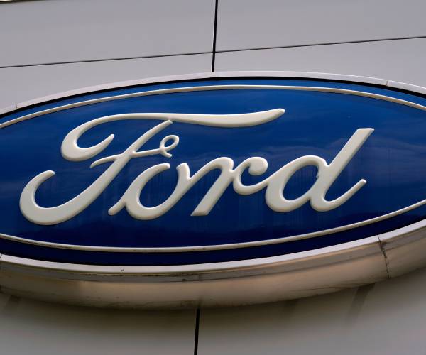 Ford Extends Tariff Deals Through July 4 | Newsmax.com