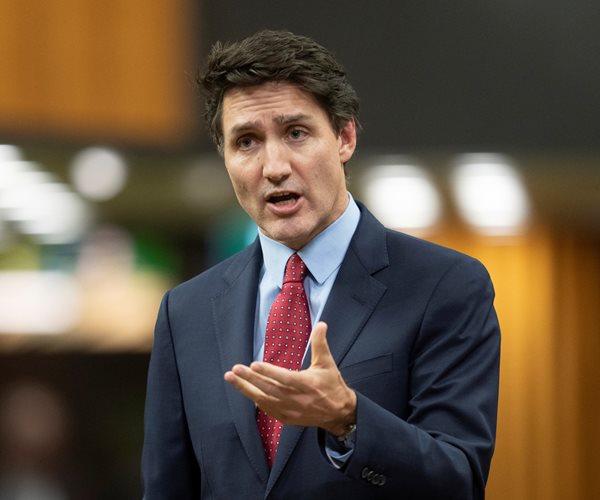 Trudeau Pushes 'Friends' on Heels of Hockey Brawl | Newsmax.com