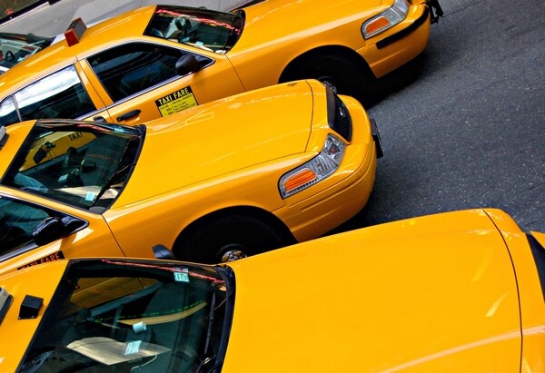 Yellow Cabs Now Outnumbered by Uber Cars on NYC Streets | Newsmax.com