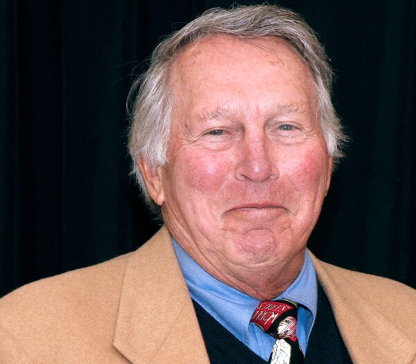Hall of Fame Third Baseman Brooks Robinson Dies at 86 | Newsmax.com
